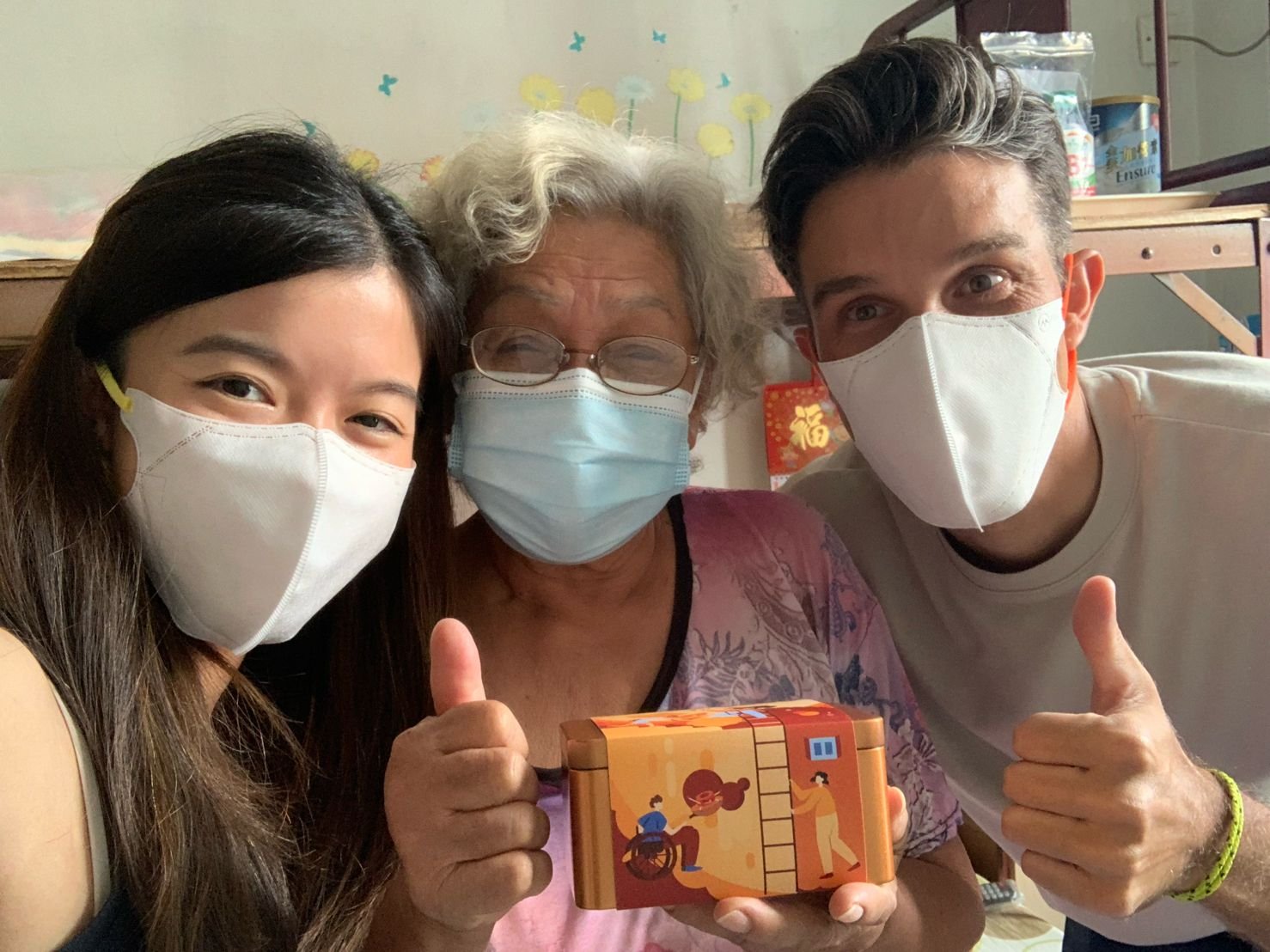 Mid-autumn festival mooncake donation | Studio Doozy